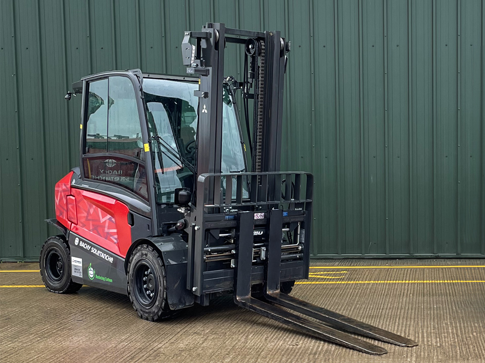 Bachy Soletanche Case Study UK - Mitsubishi Forklift Trucks